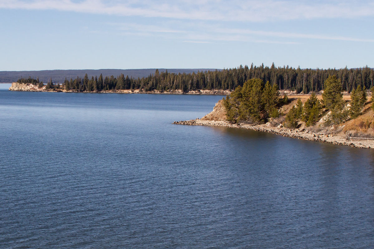 10 Best Hikes in Yellowstone National Park - KÜHL Blog