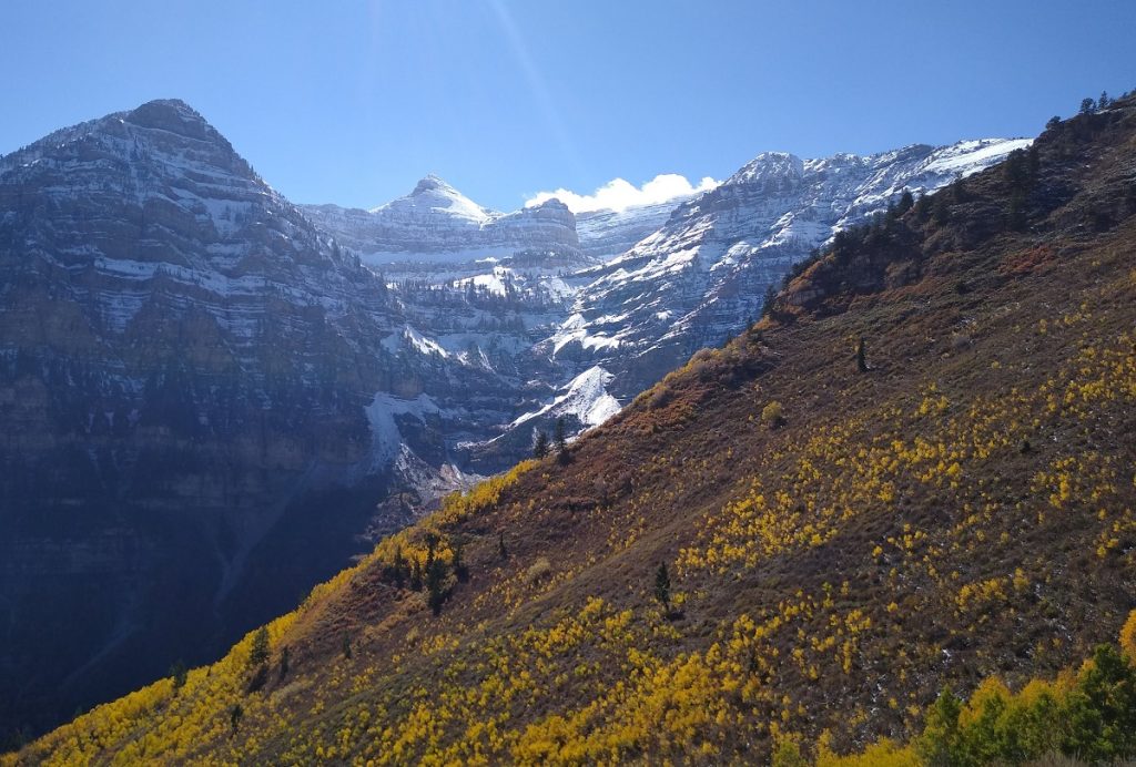 Ultimate Guide to Fall Trail Running near Salt Lake City - KÜHL Blog